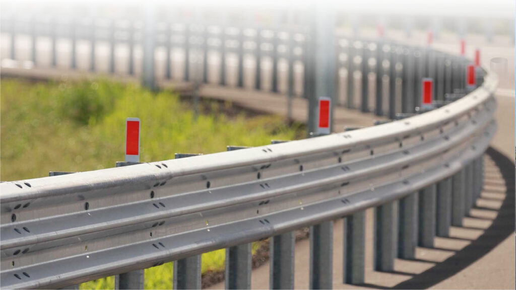 Thrie Beam Crash Barrier – Hector Pipes